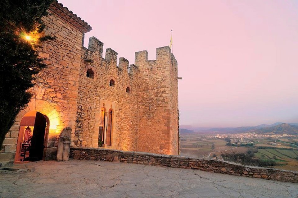 5 castells de Catalunya per reviure el passat medieval